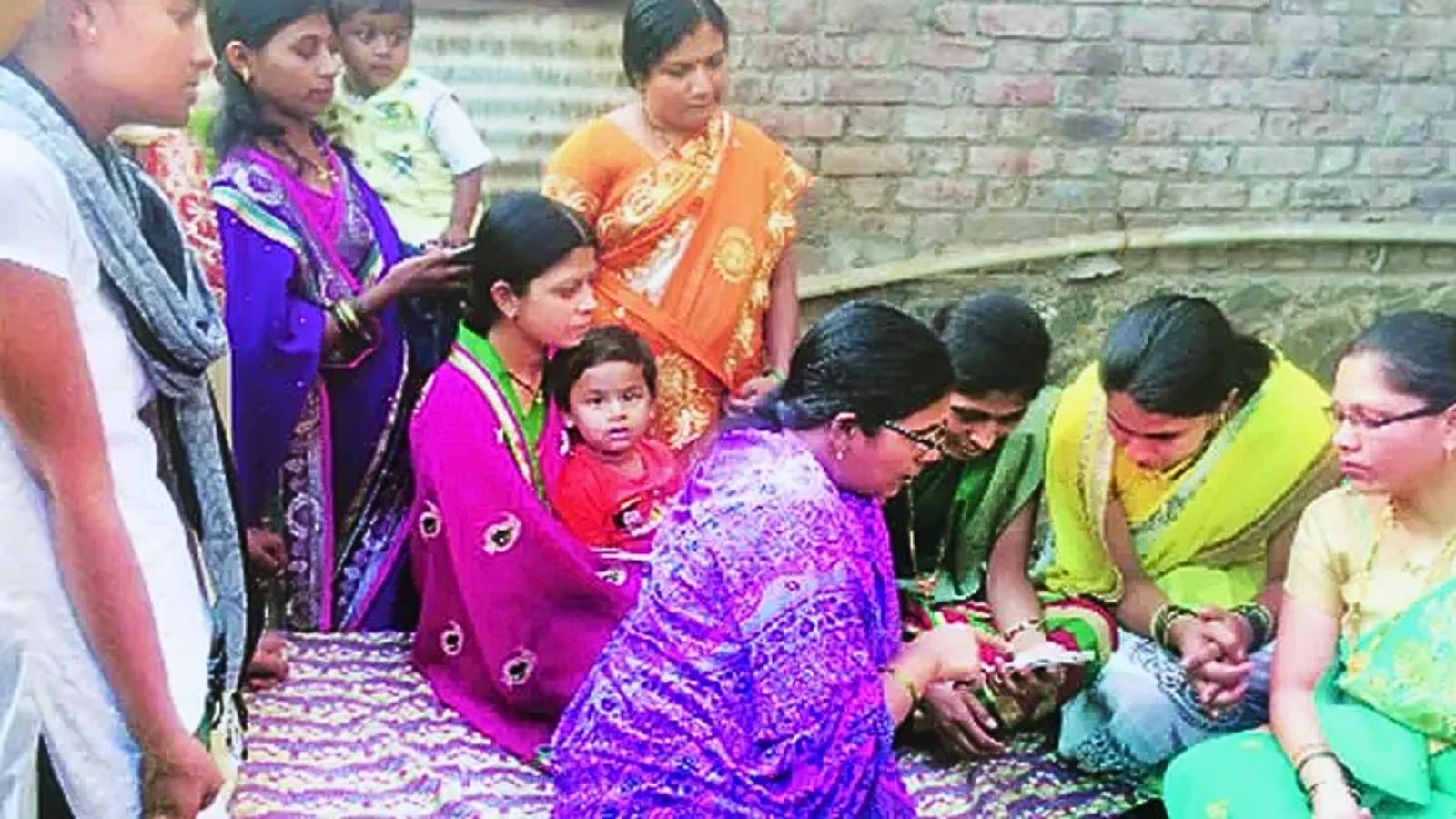 Surge in number of rural women able to do online banking, UPI a key ...