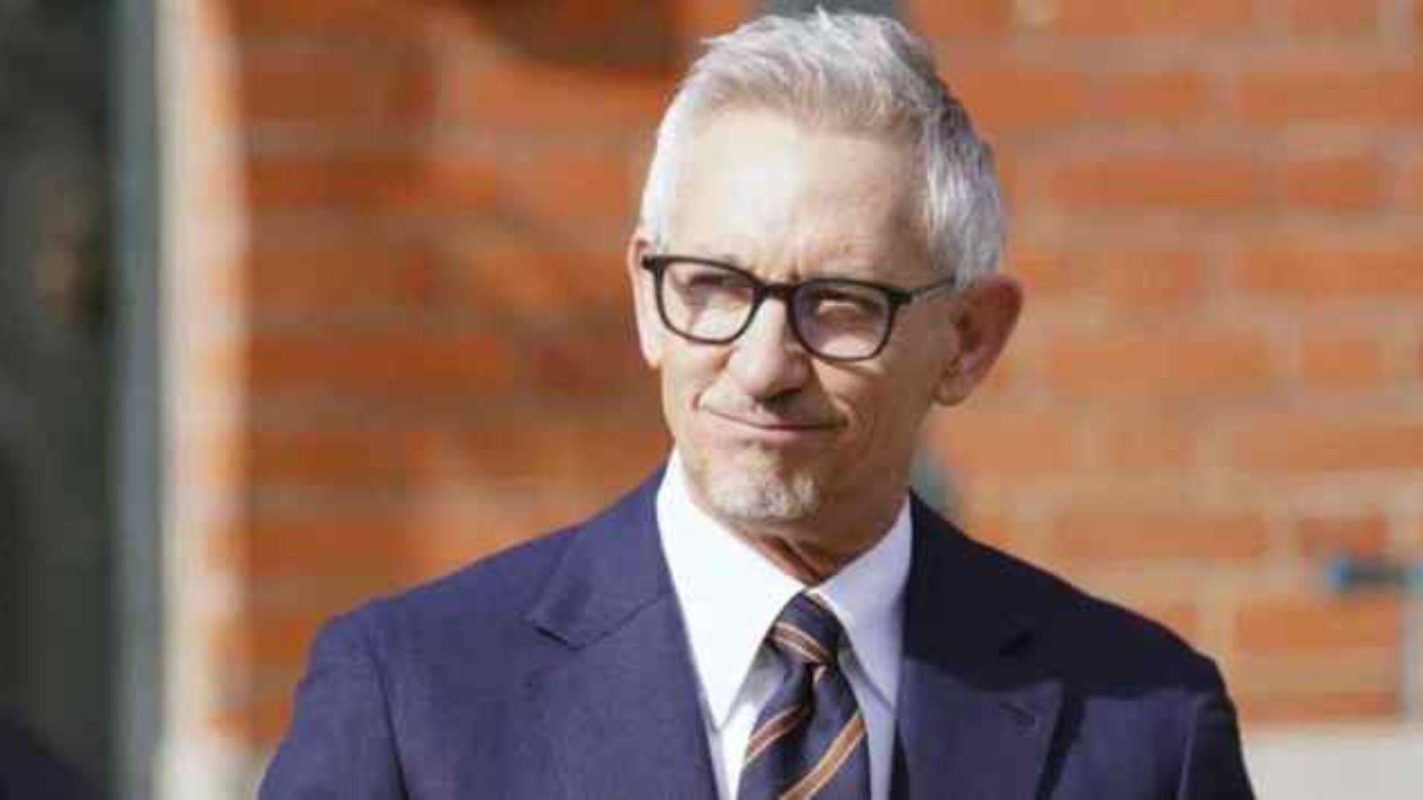 BBC’s main soccer presenter Lineker issues apology after sharing ...