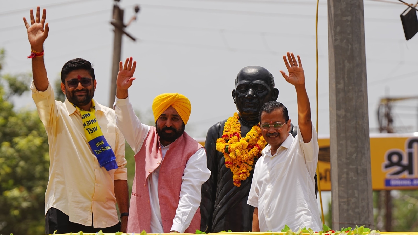 Visavadar bypoll: Arvind Kejriwal attacks BJP, Congress as Gopal Italia ...