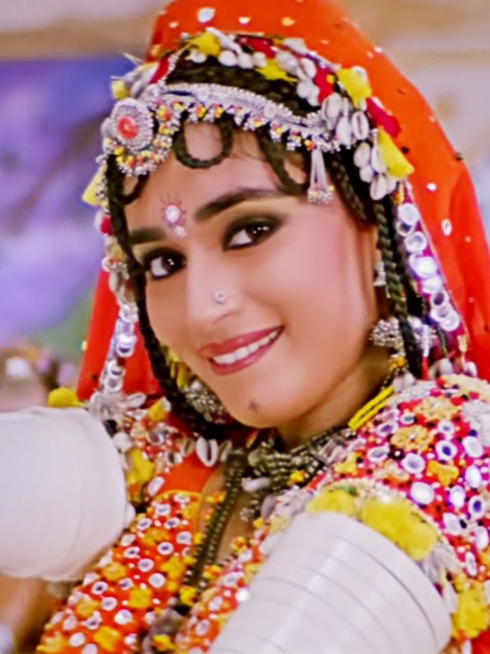 On Madhuri Dixit's birthday, here are some facts about her song 'Choli ...