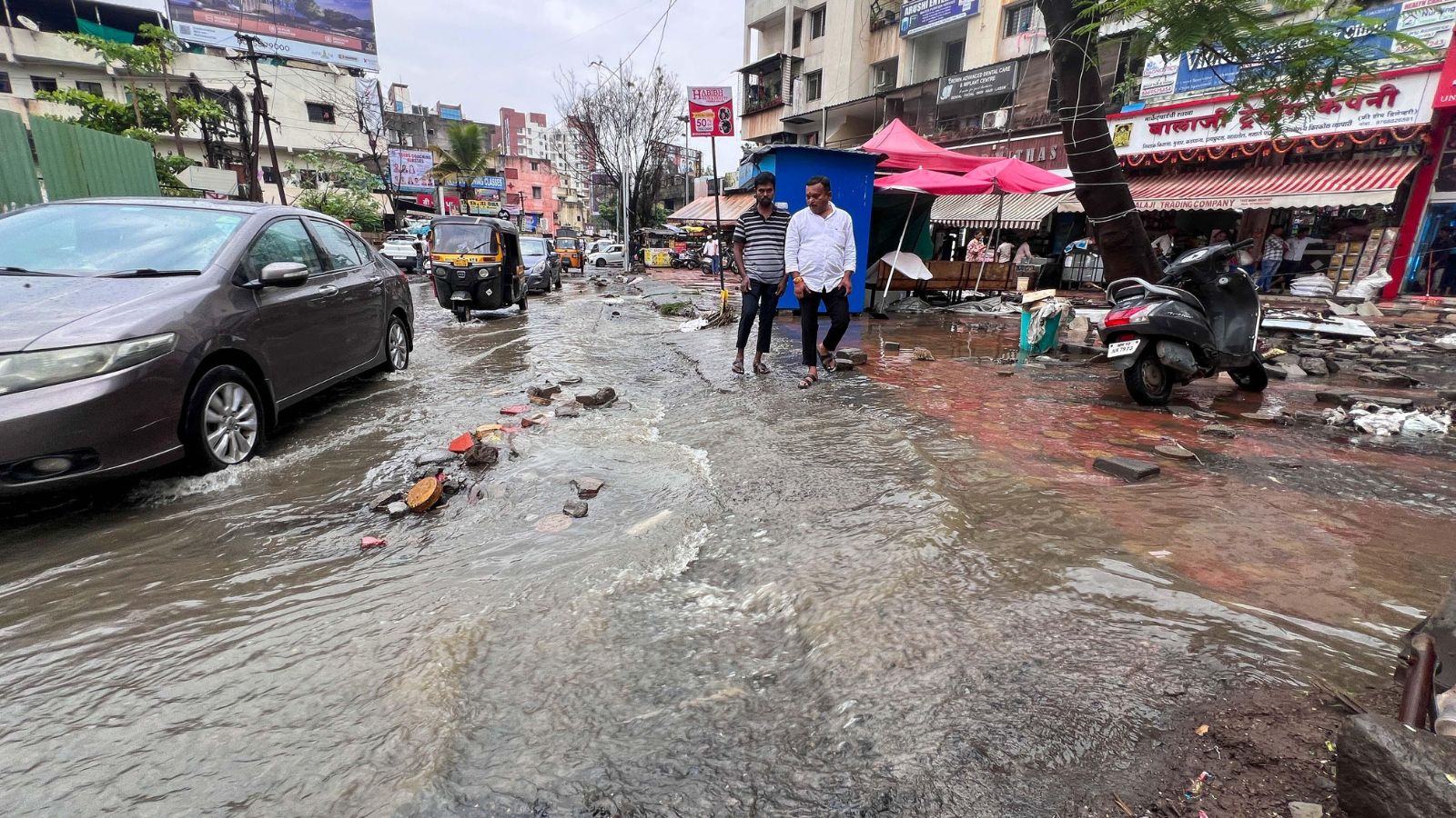 Early rains disrupt roadwork across Pune | Pune News - The Indian Express