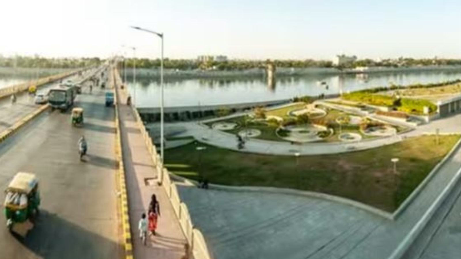 Vasna barrage maintenance work underway, Sabarmati Riverfront to run ...