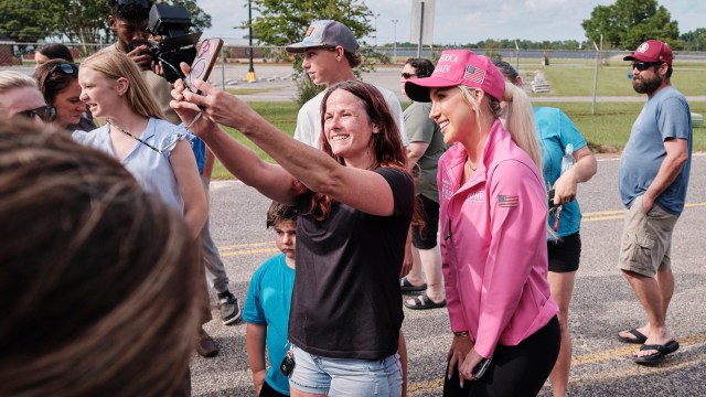 Trump issues series of pardons for politicians, a union leader and a ...