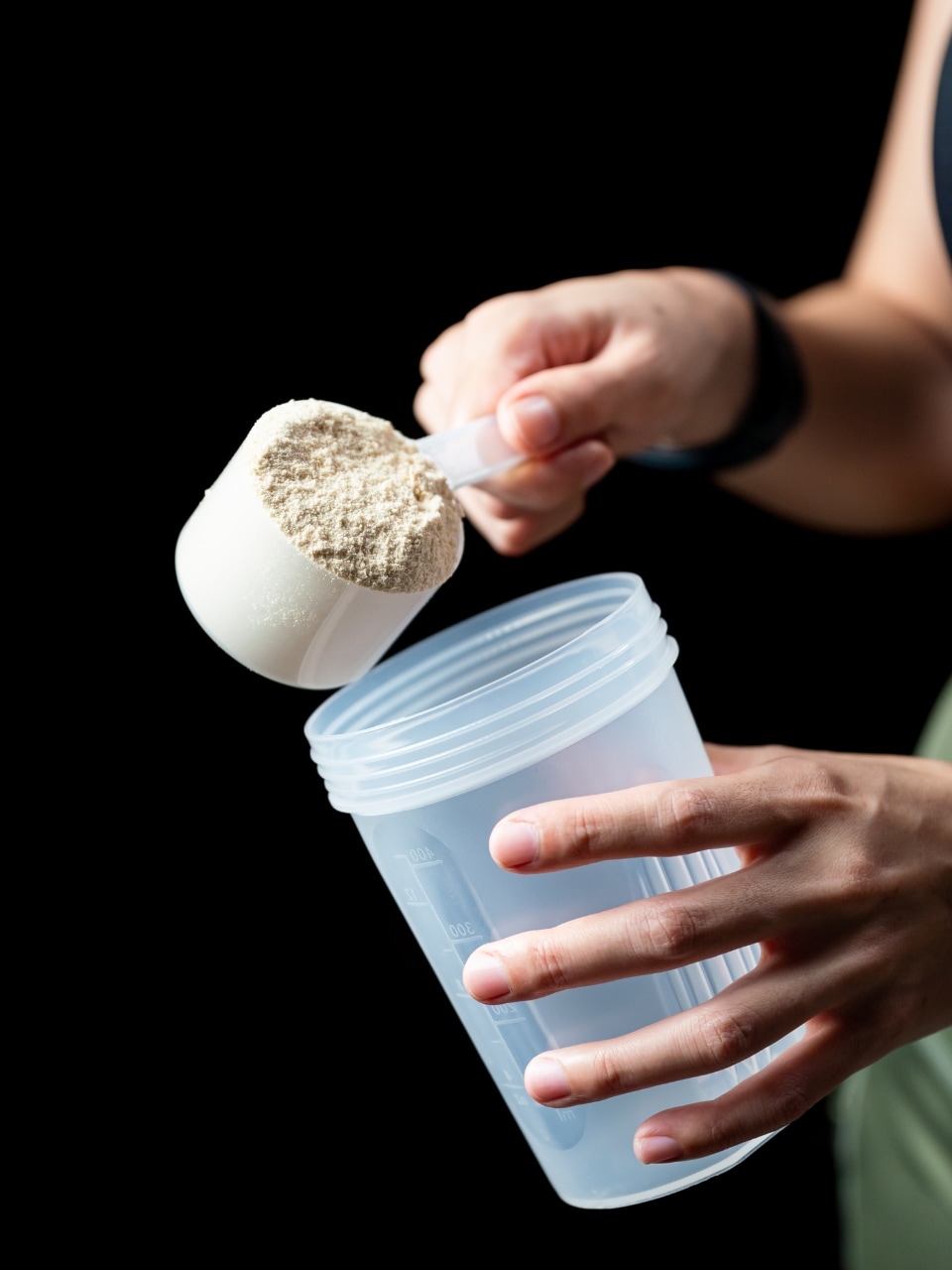 8 Things to Check Before Choosing a Protein Powder