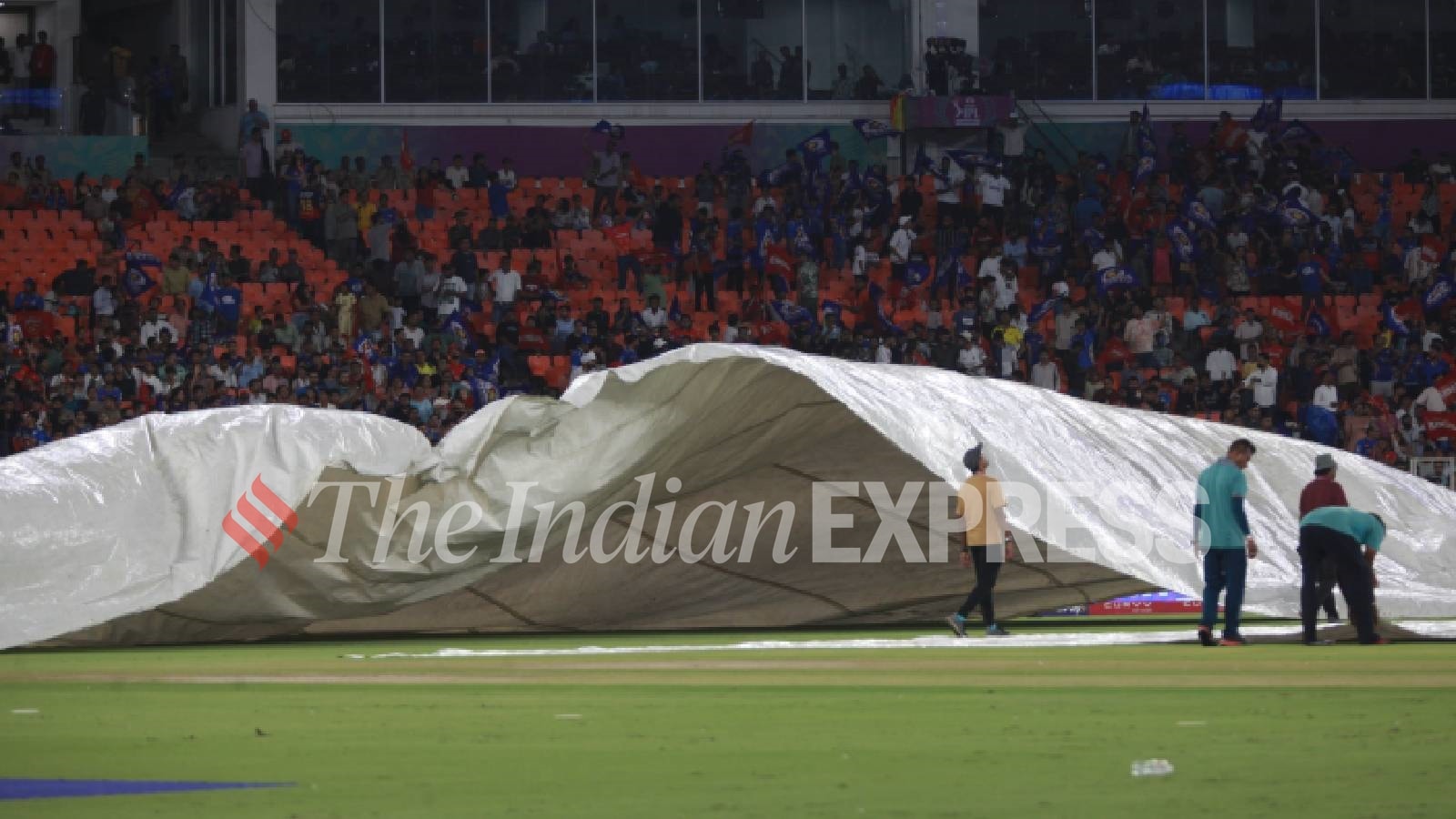 IPL 2025 Qualifier 2 between Punjab Kings and Mumbai Indians delayed ...