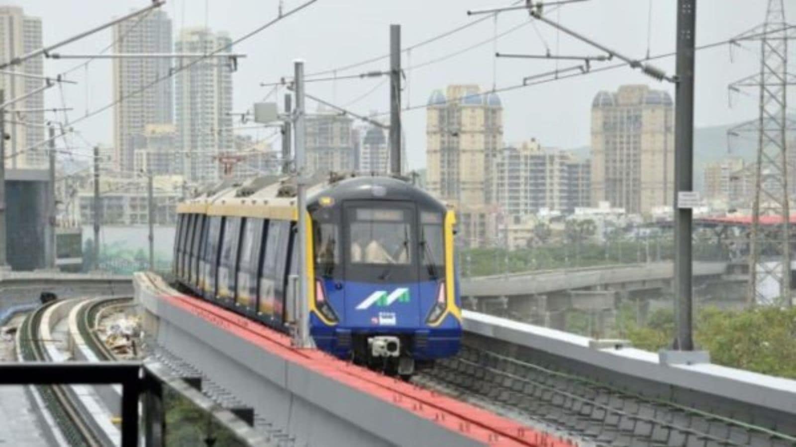 Devendra Fadnavis launches NCM card for Mumbai Metro Line 3 passengers ...