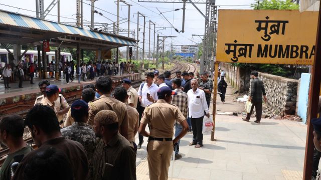 Mumbra Train Accident: A passenger’s bag hit bunch of commuters, and we ...