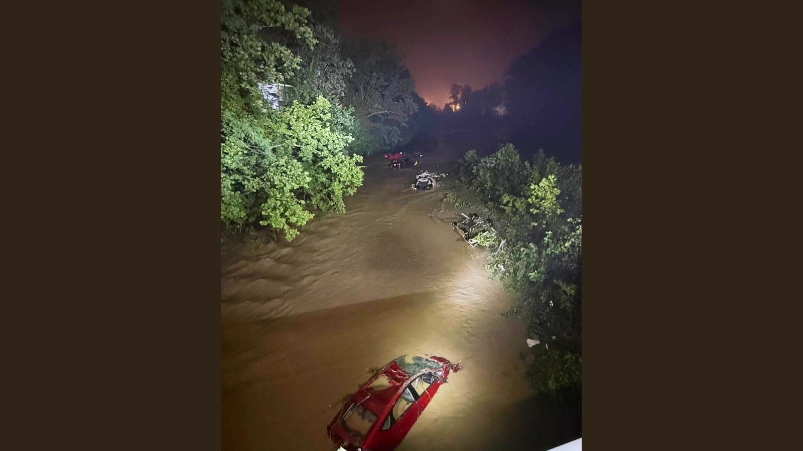 Flash flooding kills 5 in West Virginia, rescue teams searching for ...