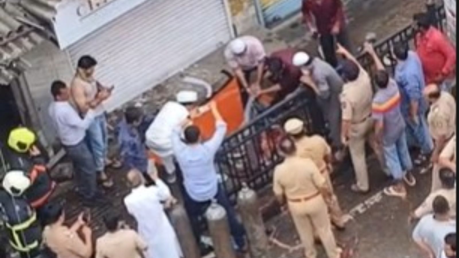 Man killed, 7 injured as fire breaks out at Mumbai eatery | Mumbai News ...