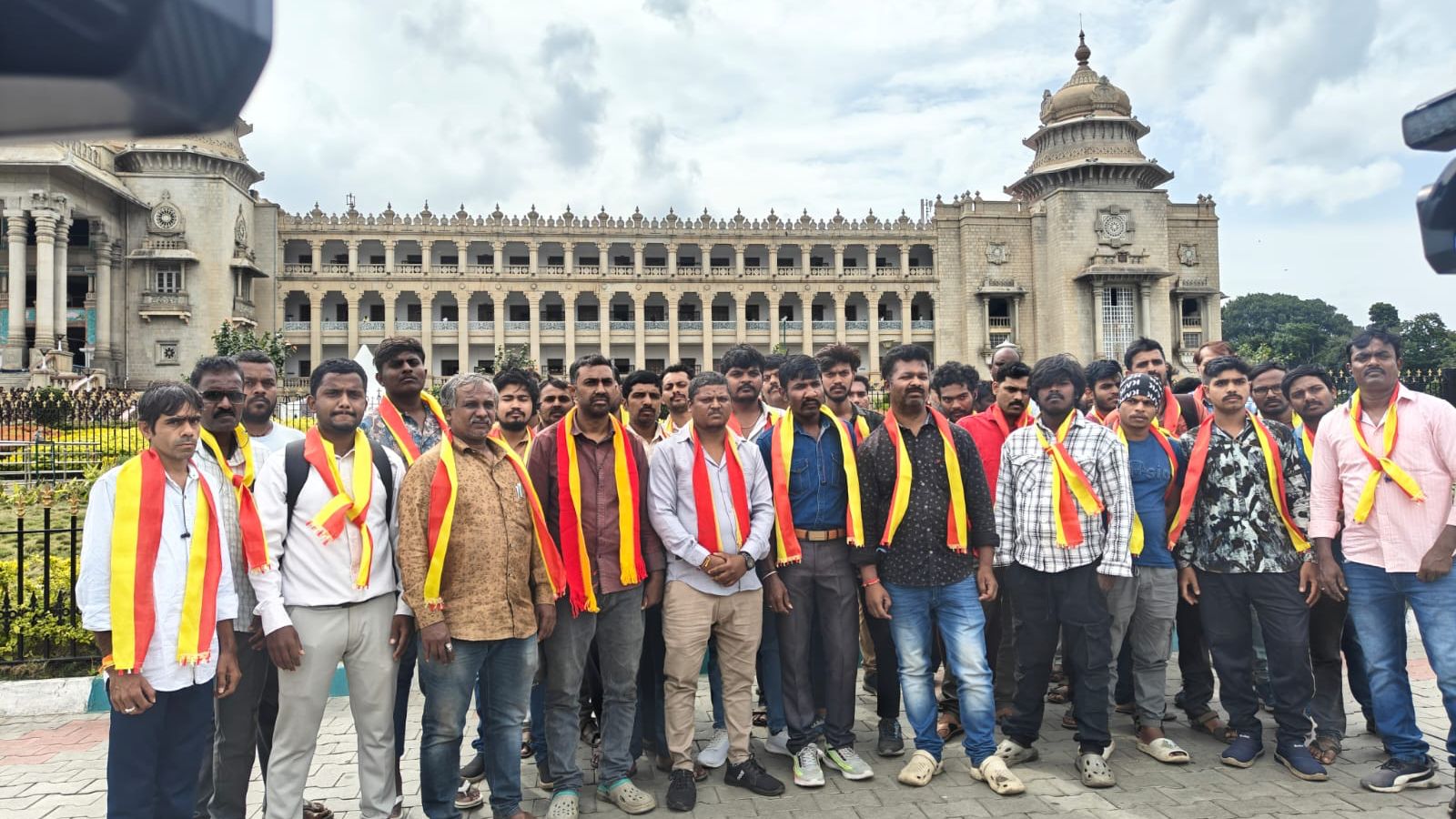 Bike taxi riders rally at Vidhana Soudha, urge Karnataka govt to lift ...