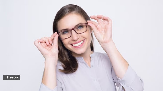 Are these 30 second eye pushups actually beneficial if you wear ...