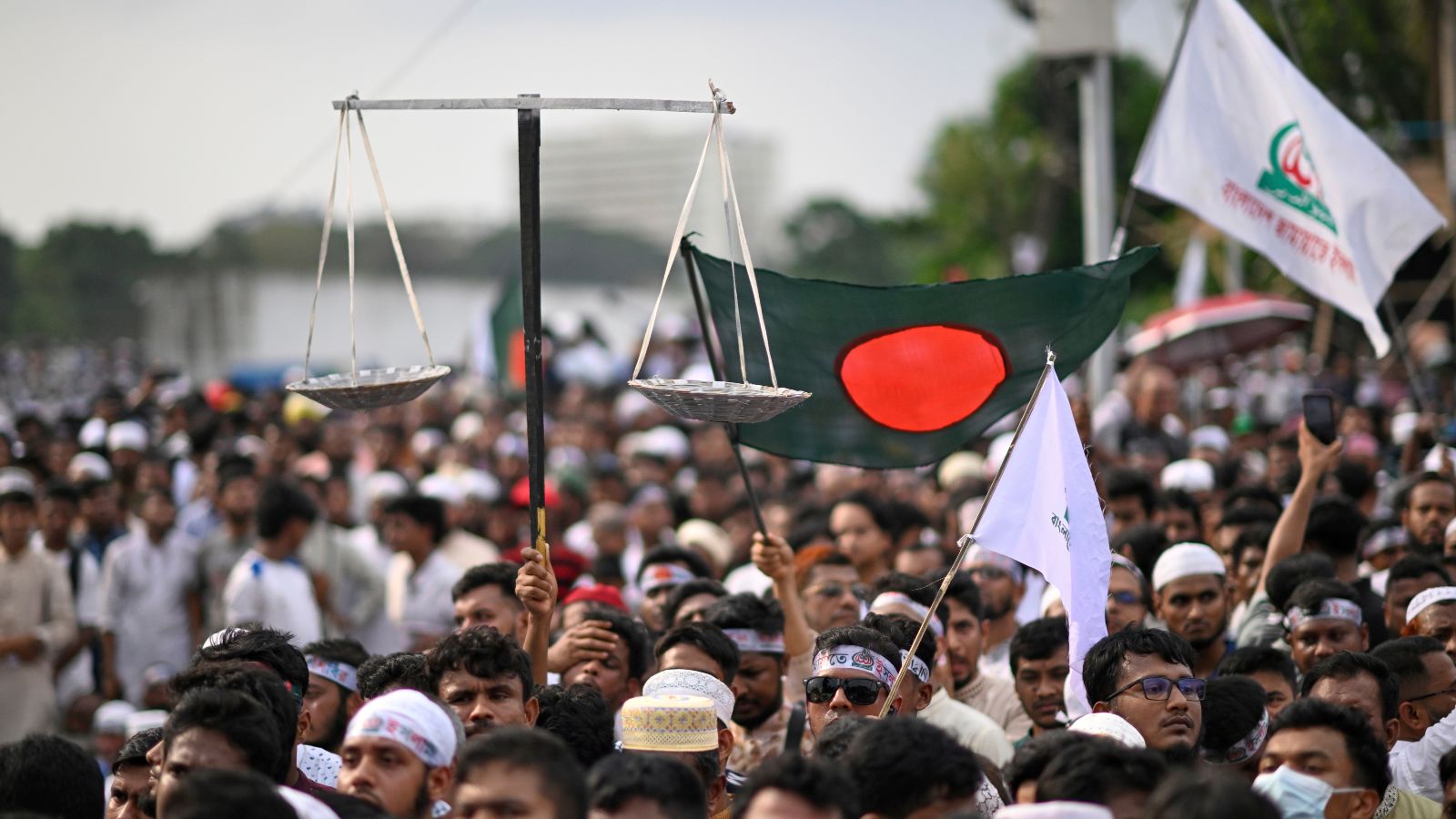 Bangladesh’s Jamaat-e-Islami projects force with a big rally in Dhaka ...