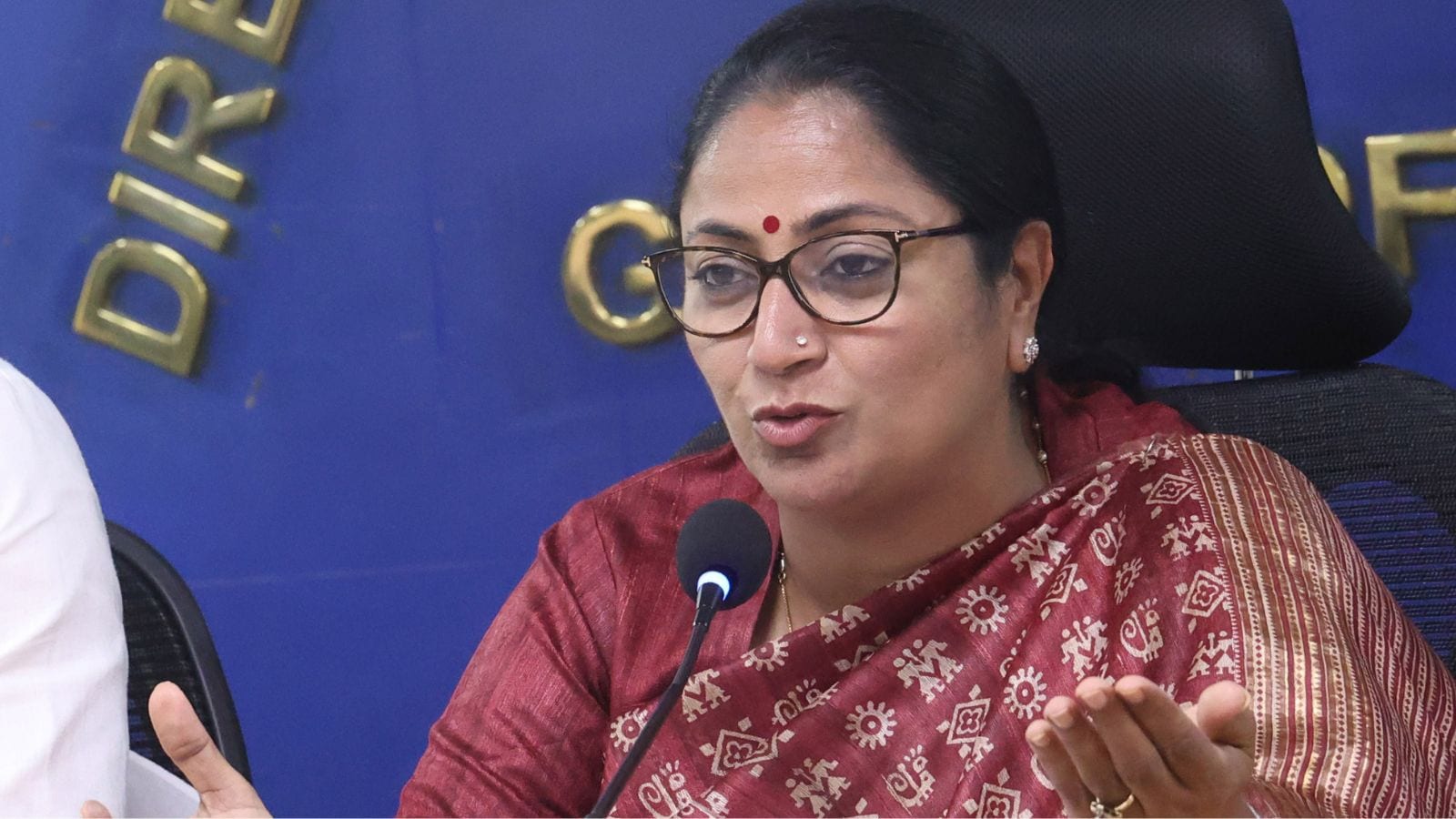 Night shifts for women, new layoff rule: Labour department in Delhi ...