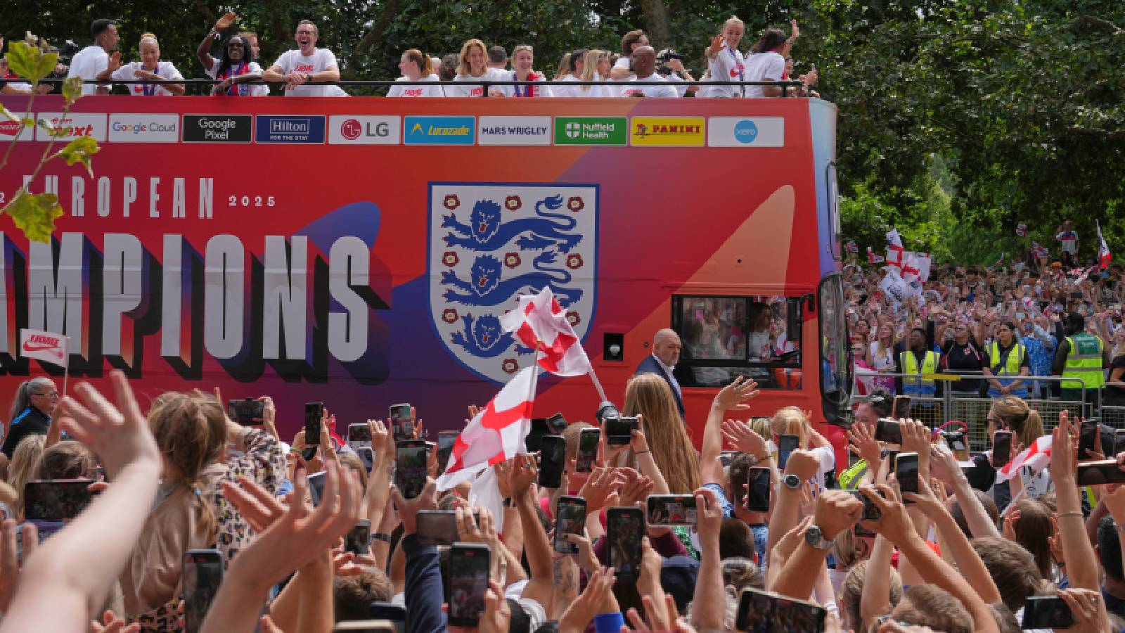 England’s Euro 2025 champions given a heroes’ welcome with some ...