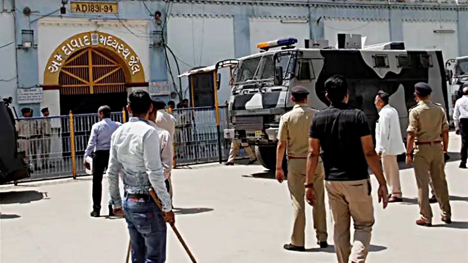 Gujarat ATS and ED join Bharuch police in hawala racket probe ...