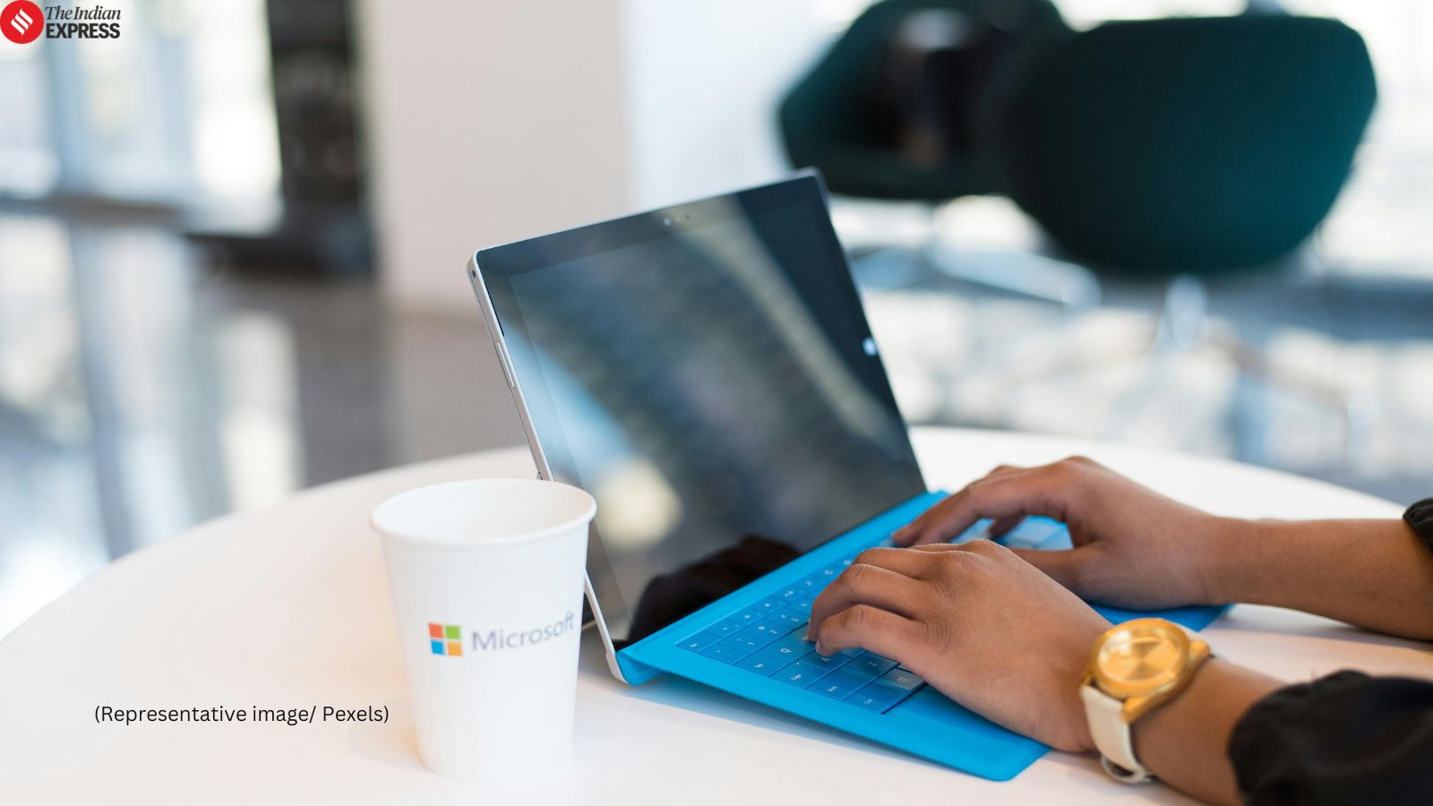 Microsoft manager shares heartfelt note after being laid off after 25 ...