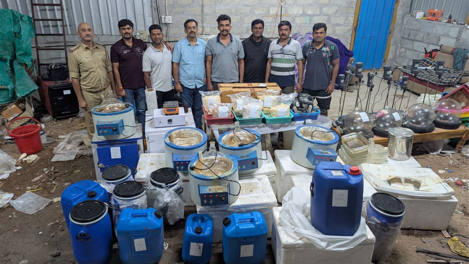 Mumbai Police bust MD manufacturing unit in Mysore, seize drugs worth ...