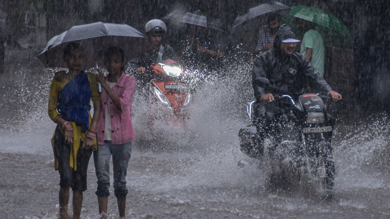 Orange alert issued for Navsari and Valsad; 40 people relocated to ...