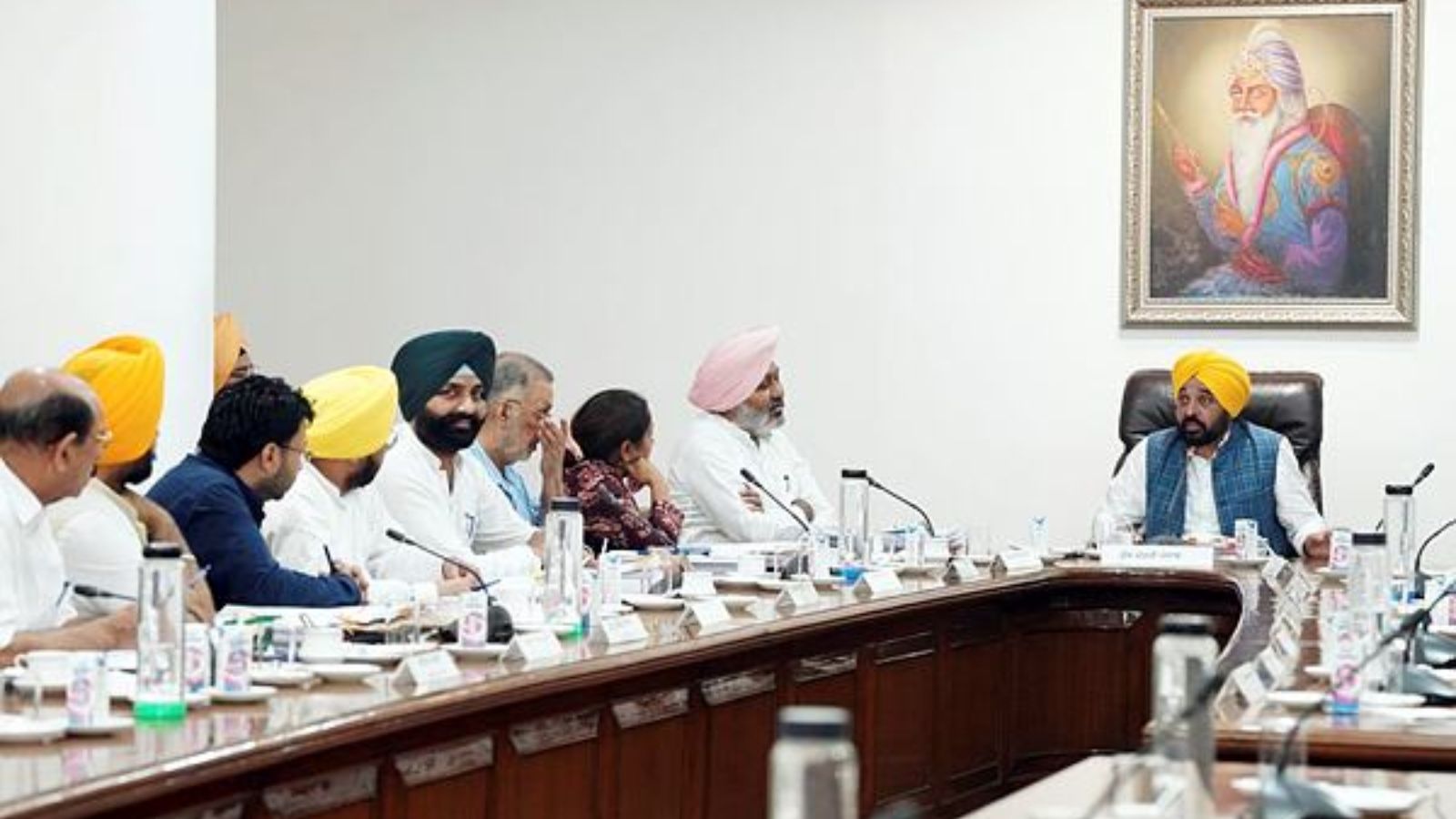 Punjab Special Assembly session: House adjourned in 11 minutes; Opp ...
