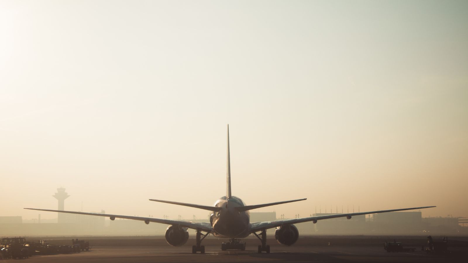 ‘My laptop is a bomb’: US passenger forces emergency plane landing, FBI ...