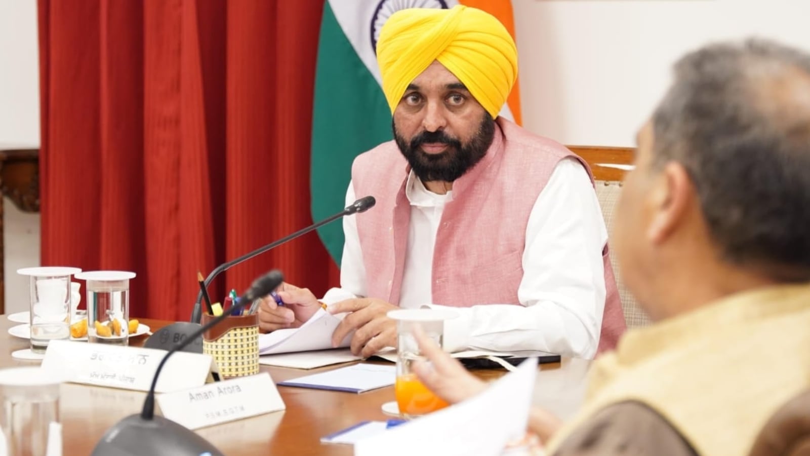 Mann govt vs SGPC one-upmanship flares up over Guru Tegh Bahadur martyrdom day plans | Political ...