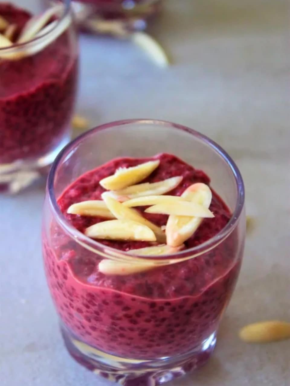 8 Benefits of Drinking Beetroot and Chia Seeds Water Every Morning