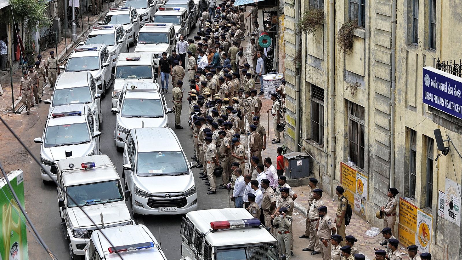Karnataka DGP orders restrictions on siren use during VIP movements to ...