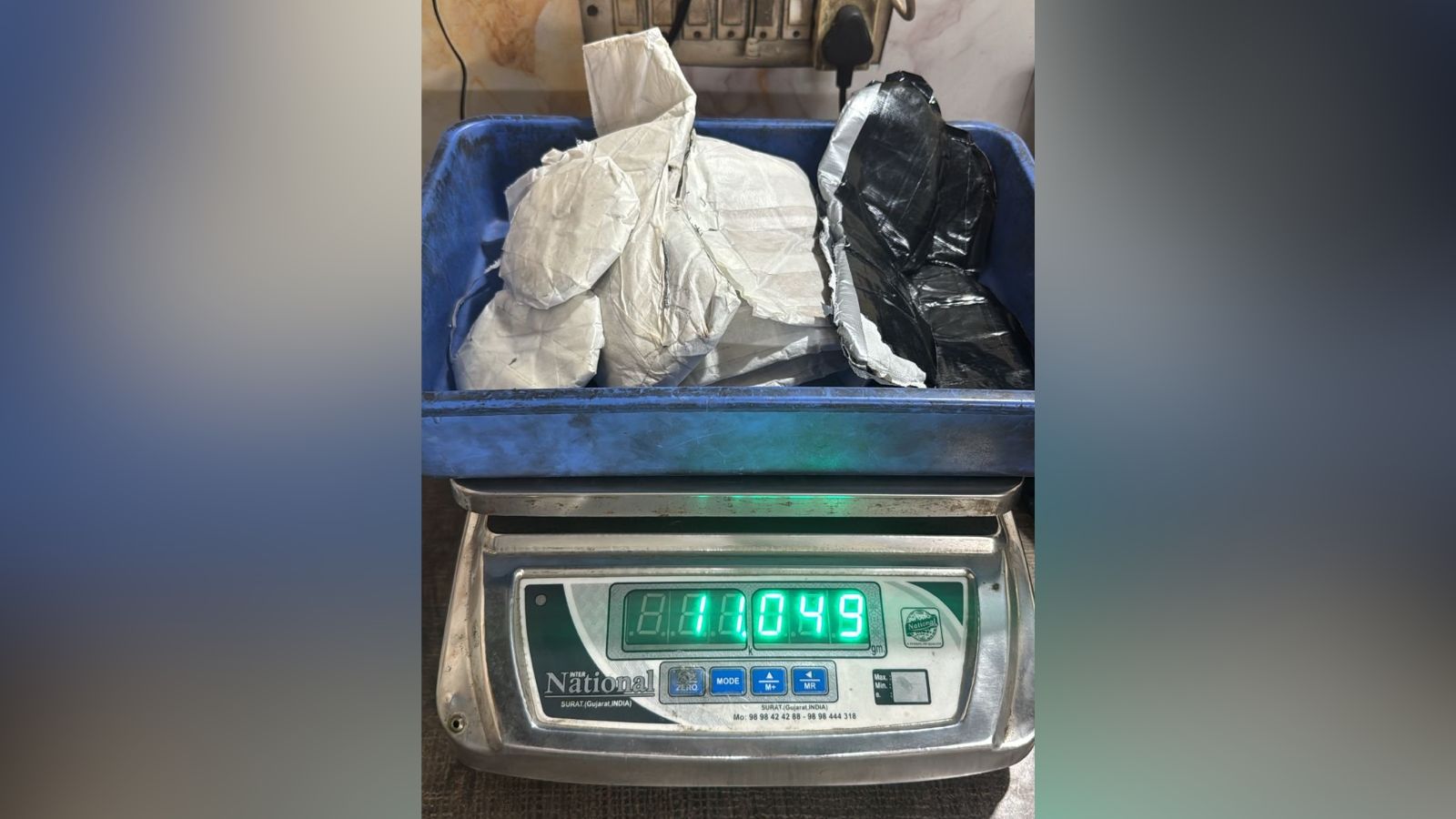 Couple tries to sneak in 20kg gold paste from Dubai; unusual walking ...