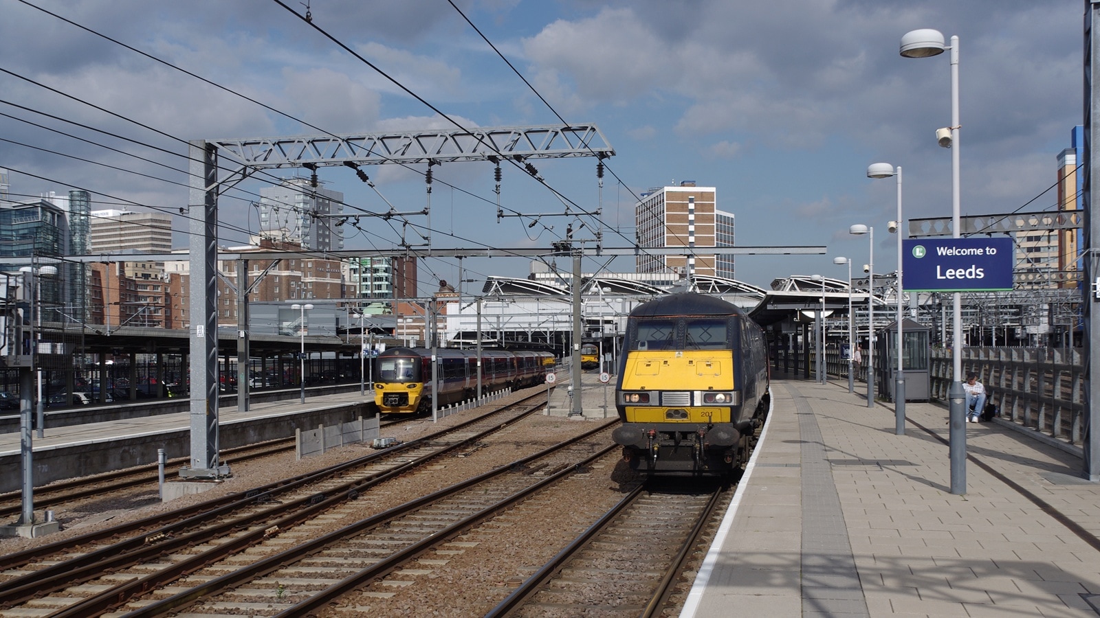 ‘Do not travel’ warning issued after major rail disruption at UK’s ...