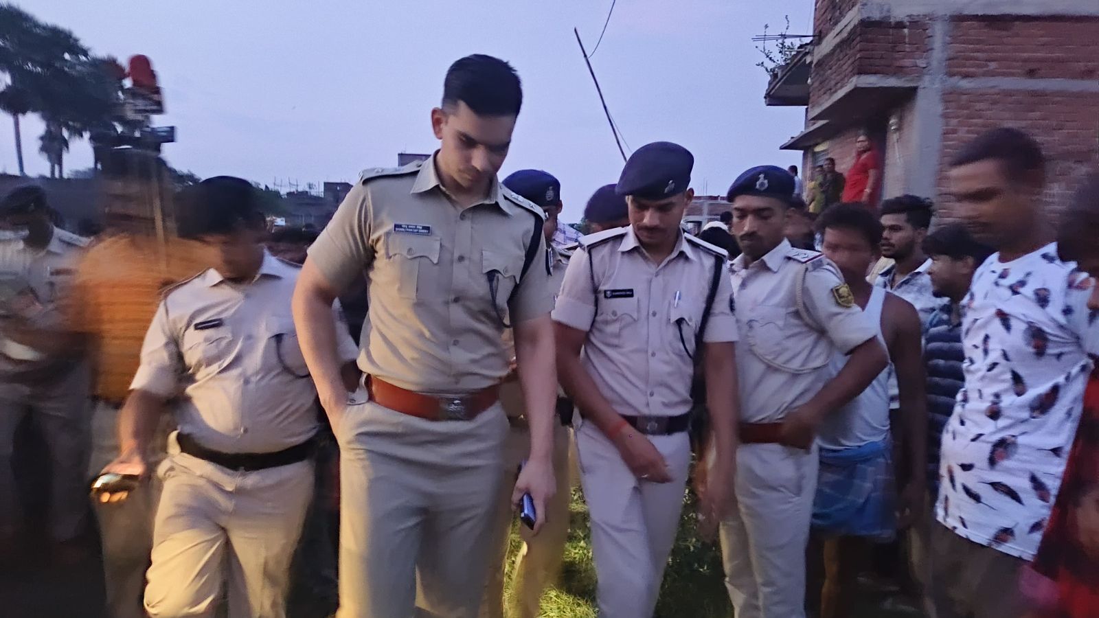 Siblings aged 15 and 10 found charred to death at Patna home, family ...