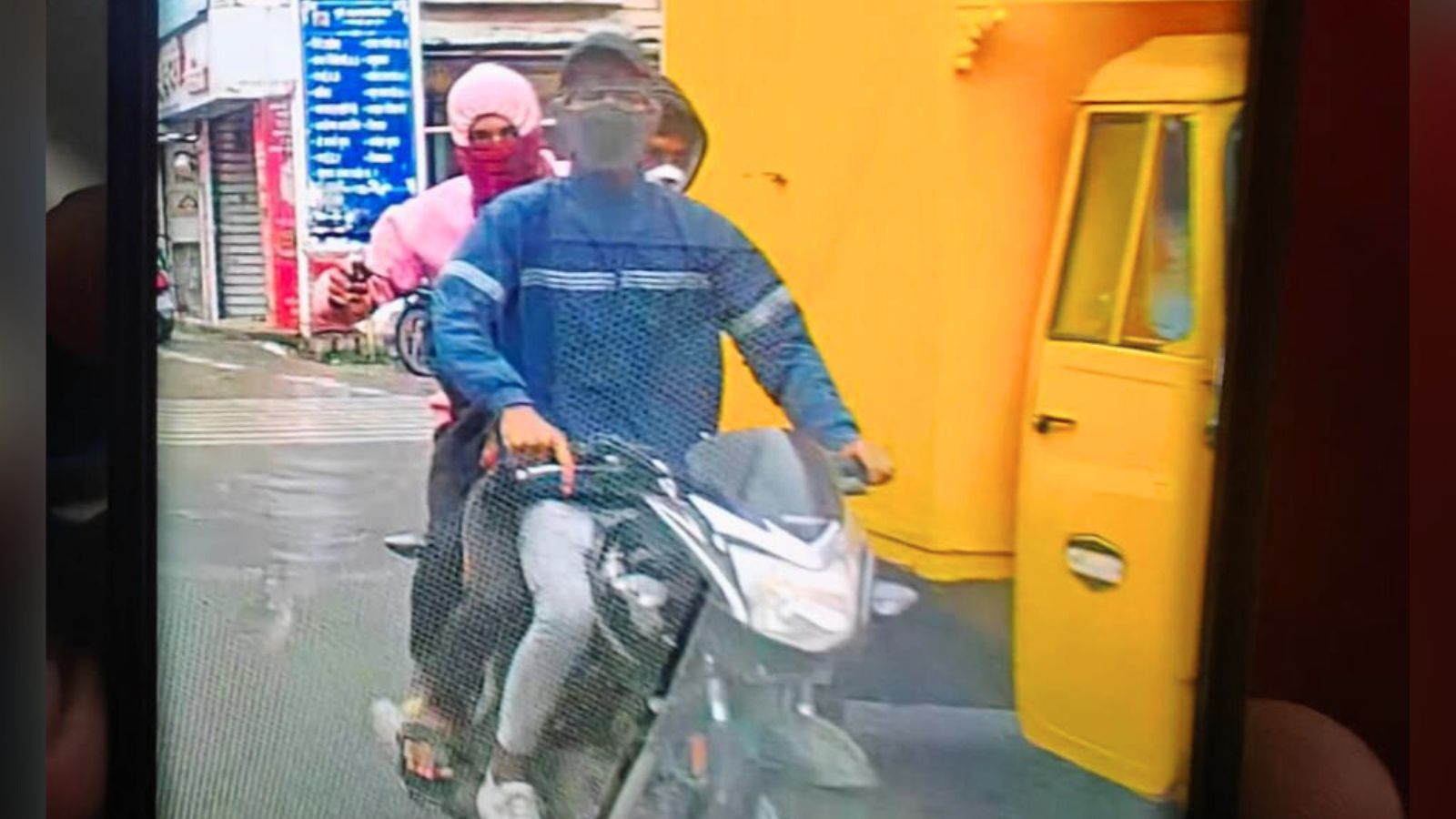 Armed robbers storm jewellery store, assault woman owner, flee with ...