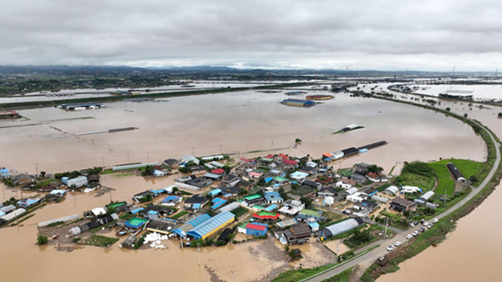 Death toll rises to 17 in South Korea as rains cause landslide and ...