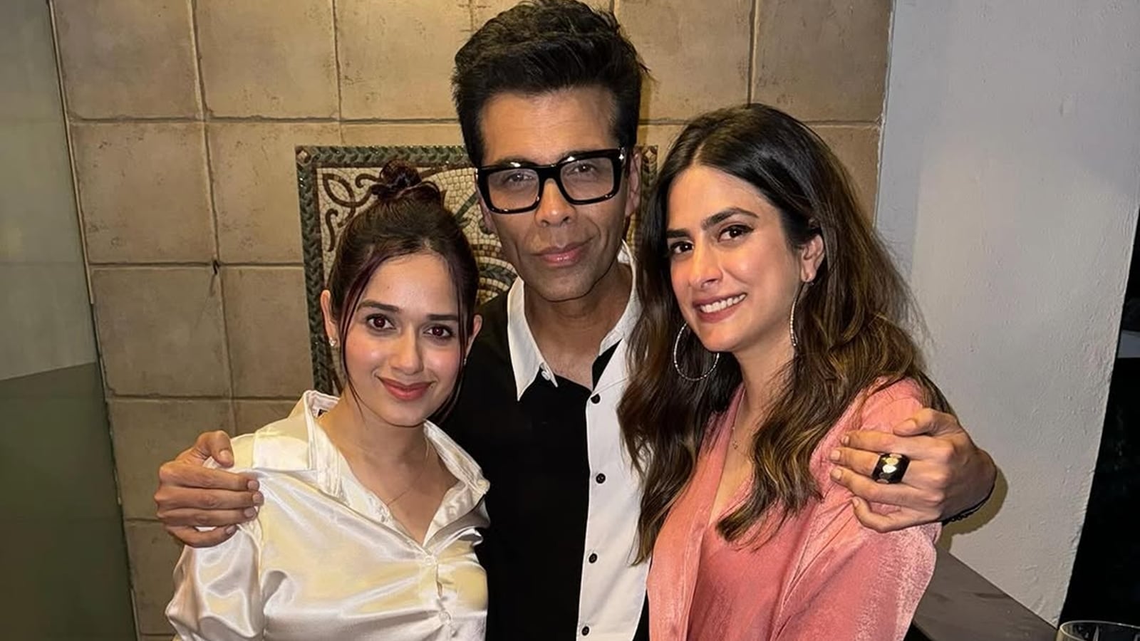 Yeh kya budhiya ke baal taange hue hain’: Inside The Traitors winner ...