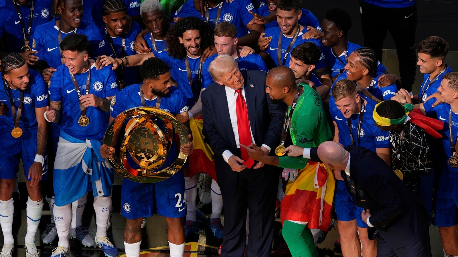 Cole Palmer surprised, Reece James pauses as Donald Trump awkwardly ...