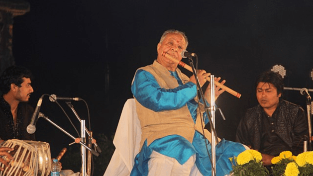 Revisiting the legacy of Pandit Hariprasad Chaurasia: Performing live ...