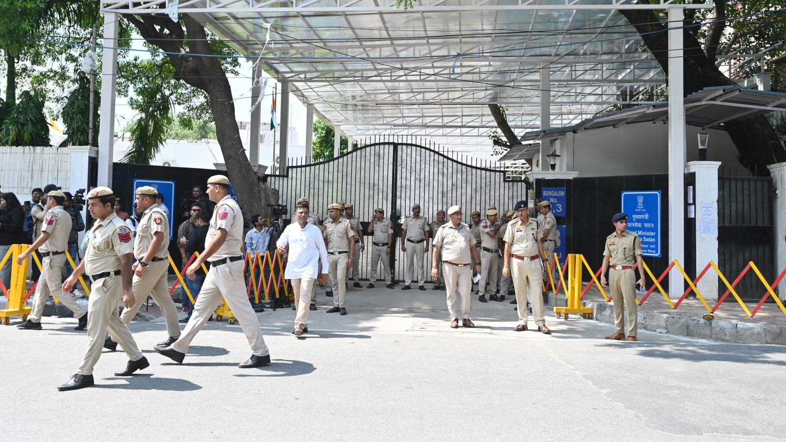 Before attack on Delhi CM, accused halted at Ujjain to visit temples ...