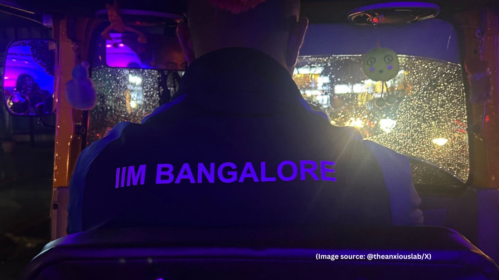 Bengaluru auto-rickshaw driver spotted in IIM-B jacket, netizens react ...