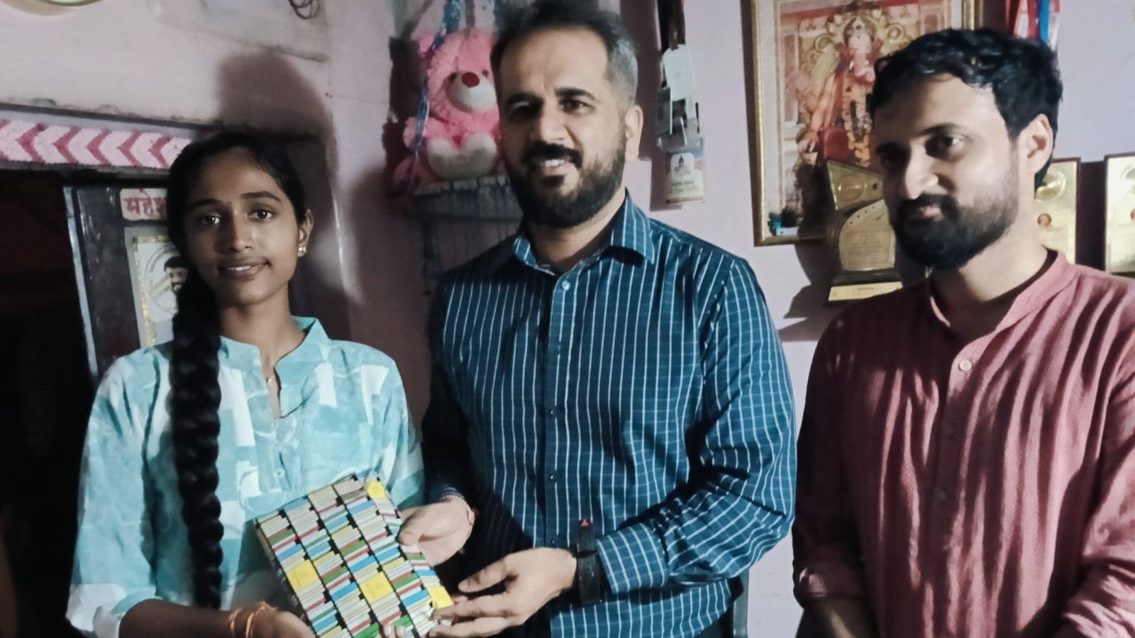 PCMC commissioner visits civic school student who bagged full ...