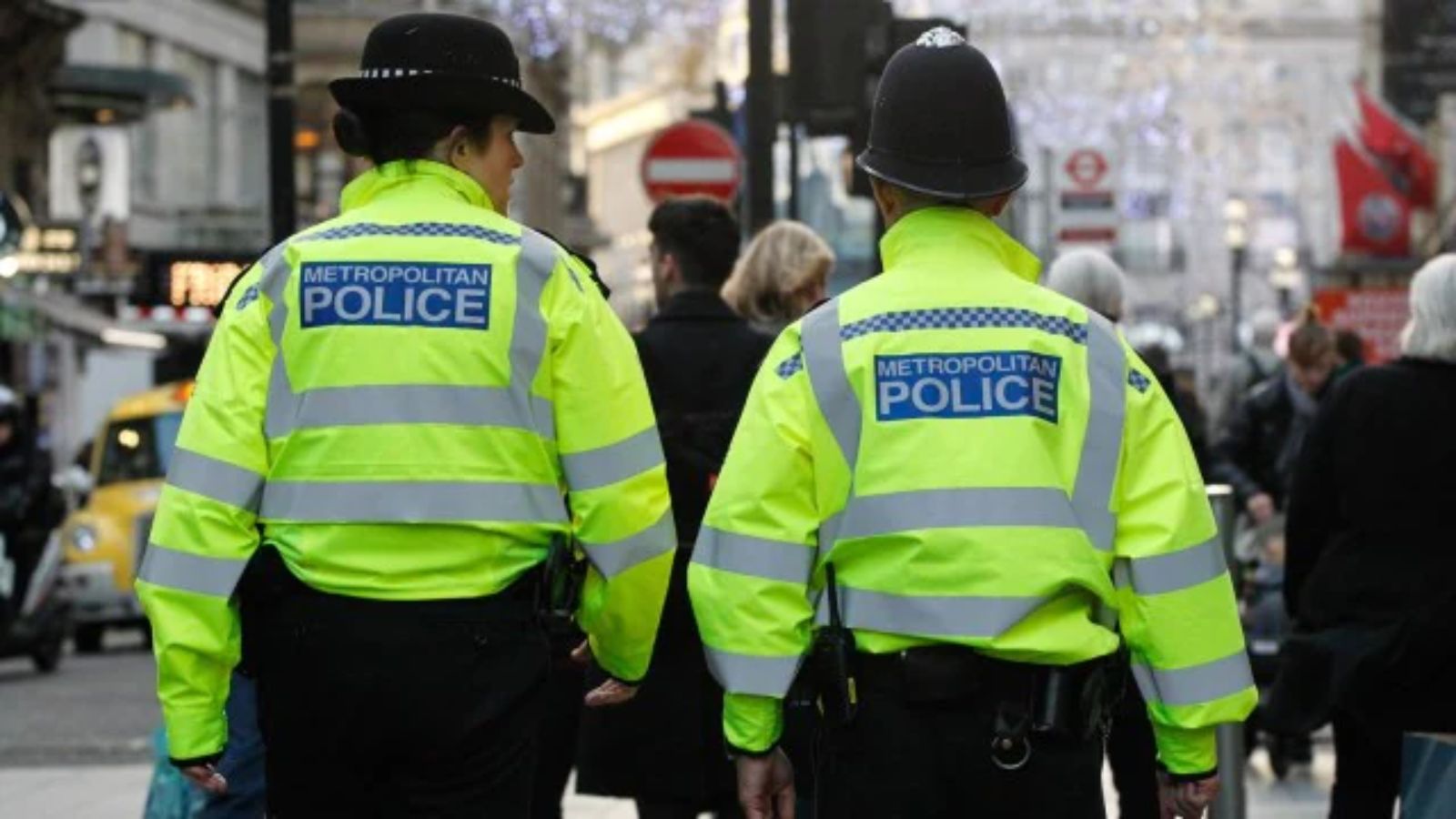 UK police arrest five in London during anti-asylum protest | World News ...