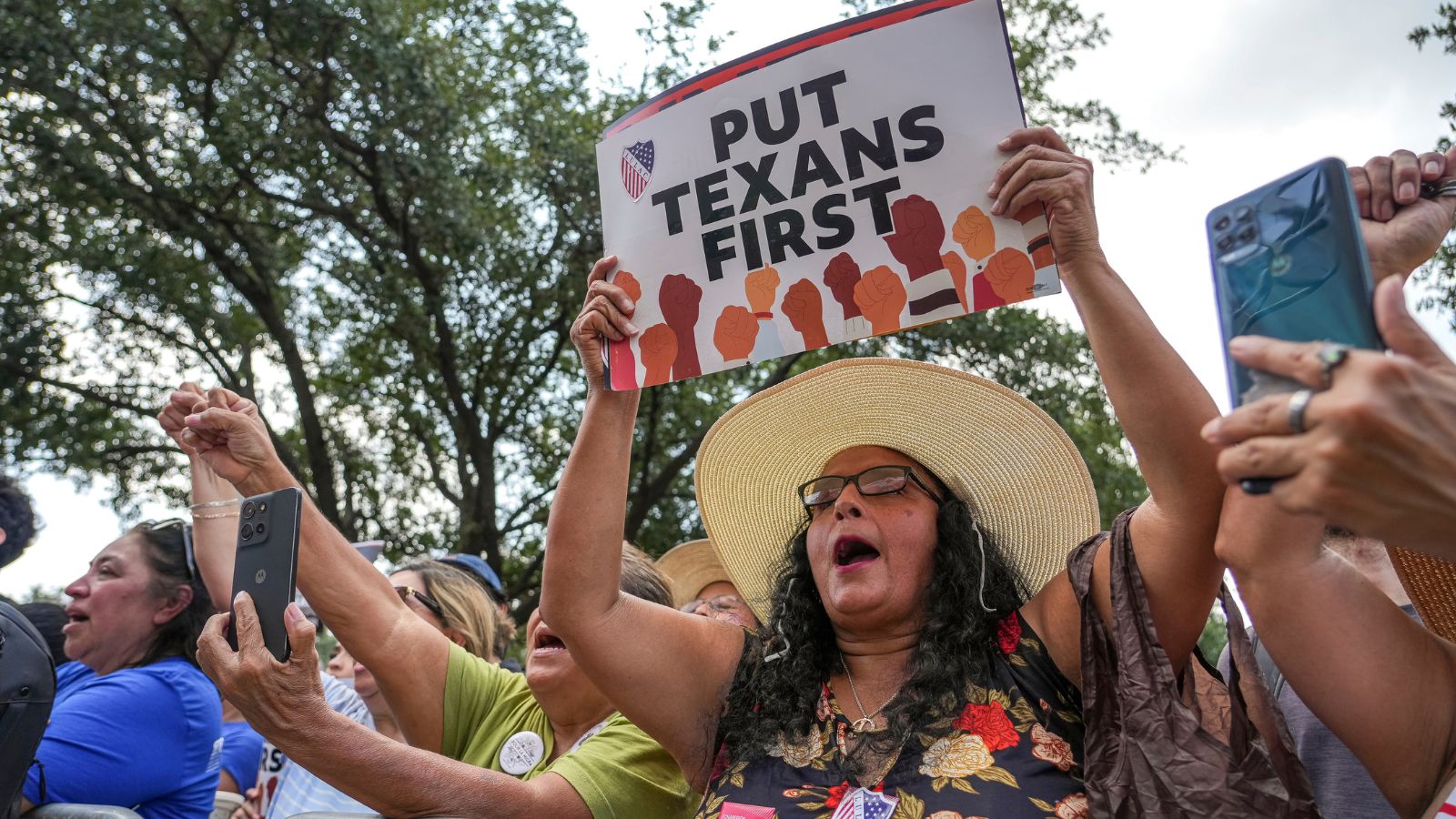 Texas Democrats end walkout as Republicans try to pass redrawn map ...