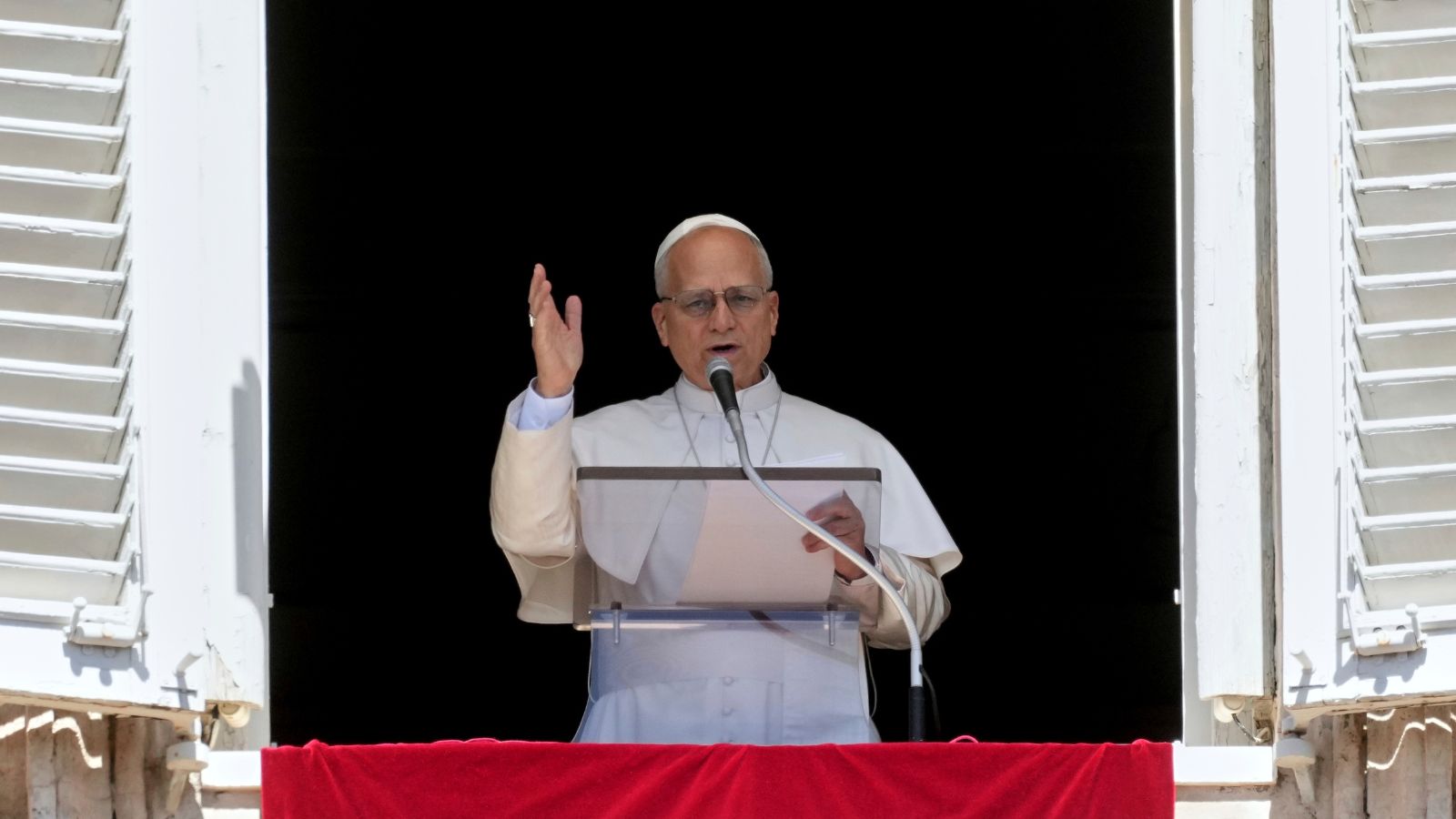 Pope demands end to the ‘pandemic of arms’ as he prays for victims of ...