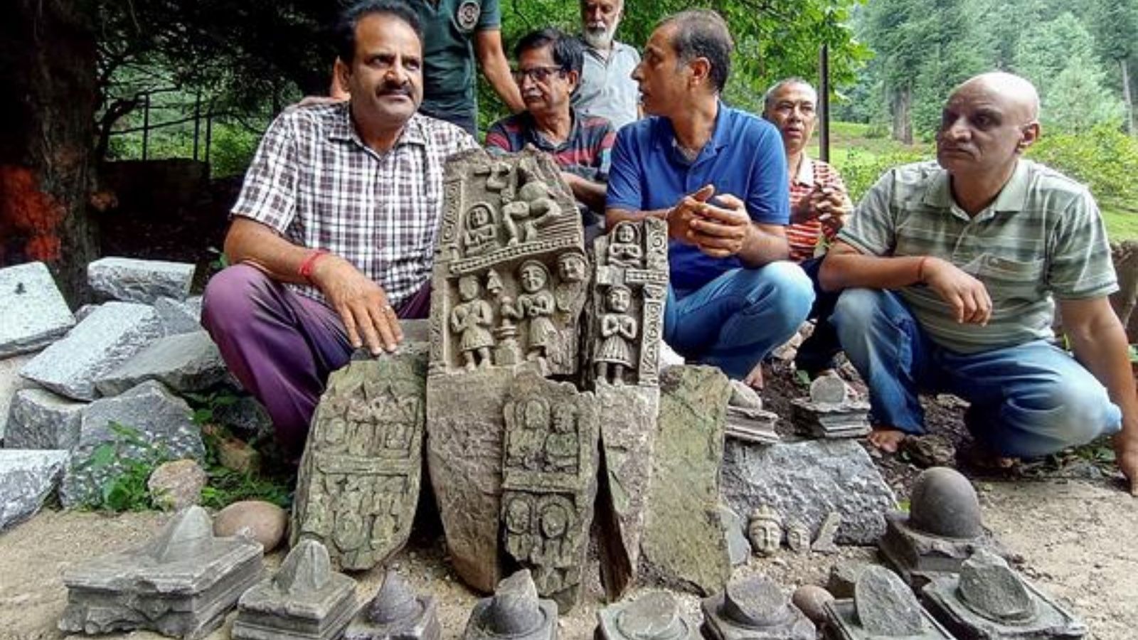 Ancient Hindu idols recovered during excavation in J-K’s Anantnag ...