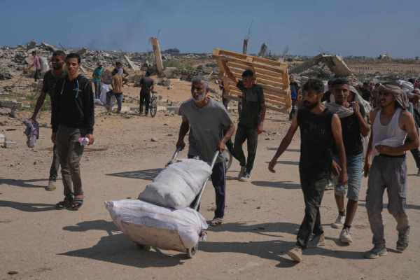 Inside Gaza’s scramble for survival: 10 heart-wrenching images from aid ...