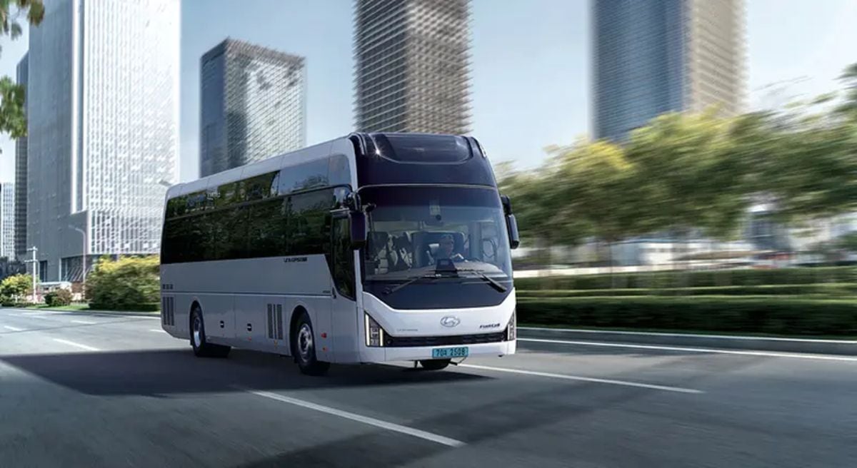 Saudi Arabia’s NEOM holds successful trial of Hydrogen-powered bus | World News - The Indian Express