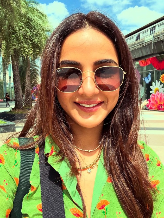 Jasmin Bhasin shares why she prefers living life by the ear: ‘Main aise ...