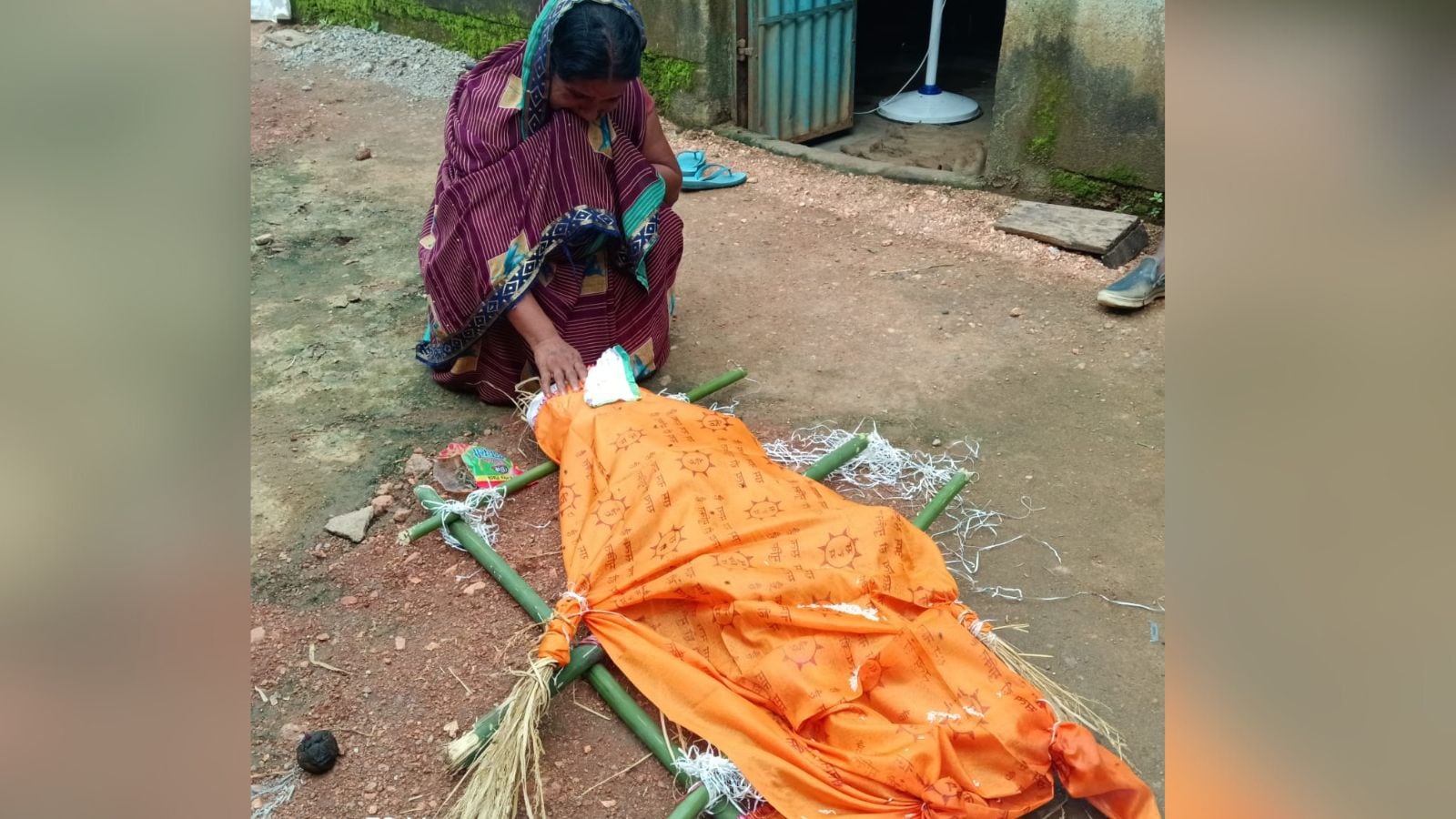 A migrant worker’s death, a family with no money to travel, and a funeral for an effigy | India ...