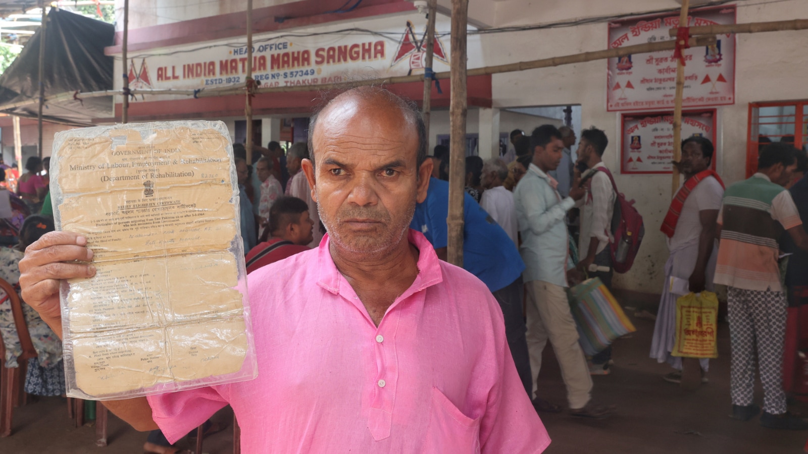 SIR on mind, near Bengal’s border with Bangladesh, a rush for ‘Hindu ...