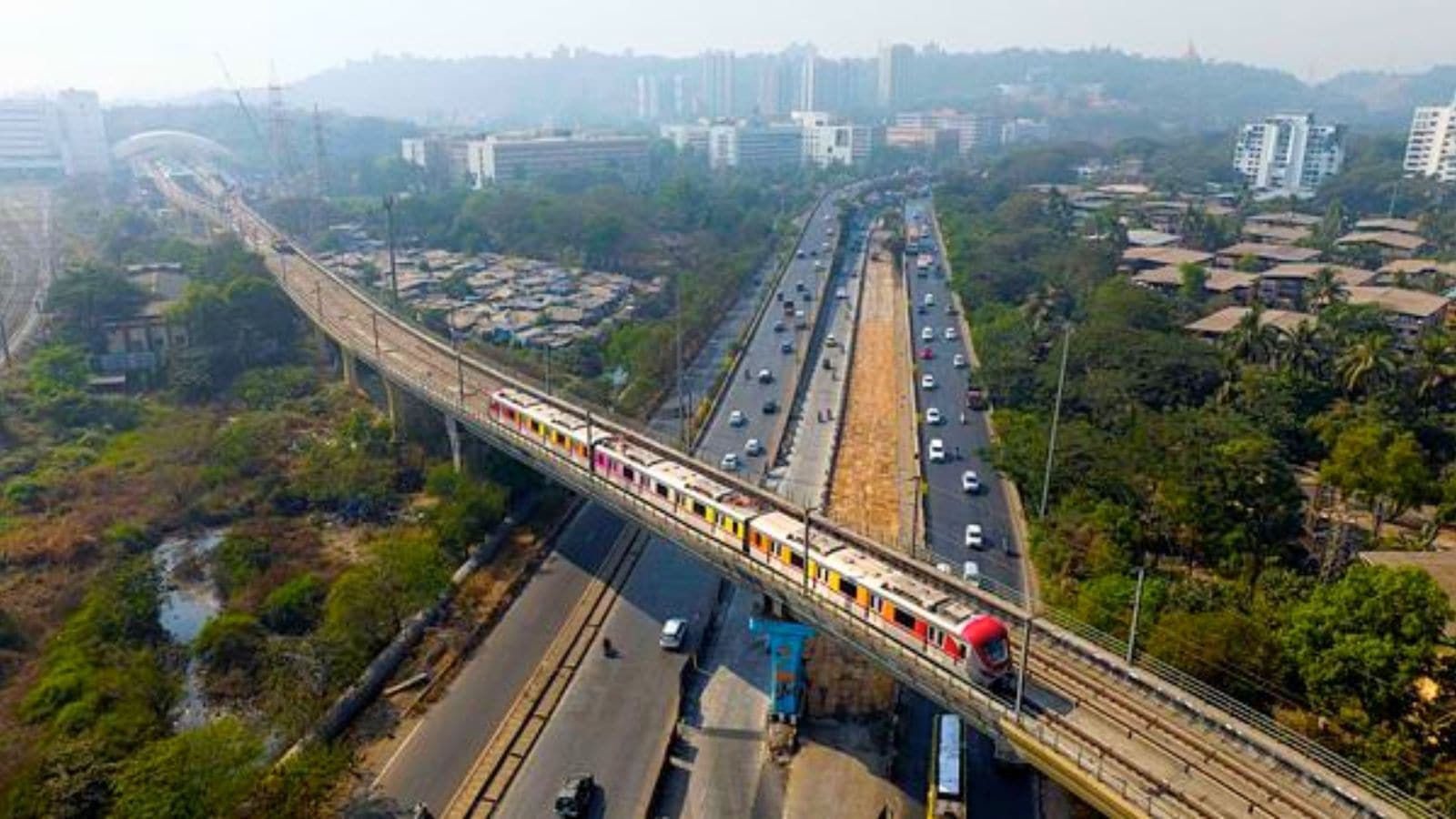 Over 2,500 Mumbai Metro pillars painted with designs based on colour ...