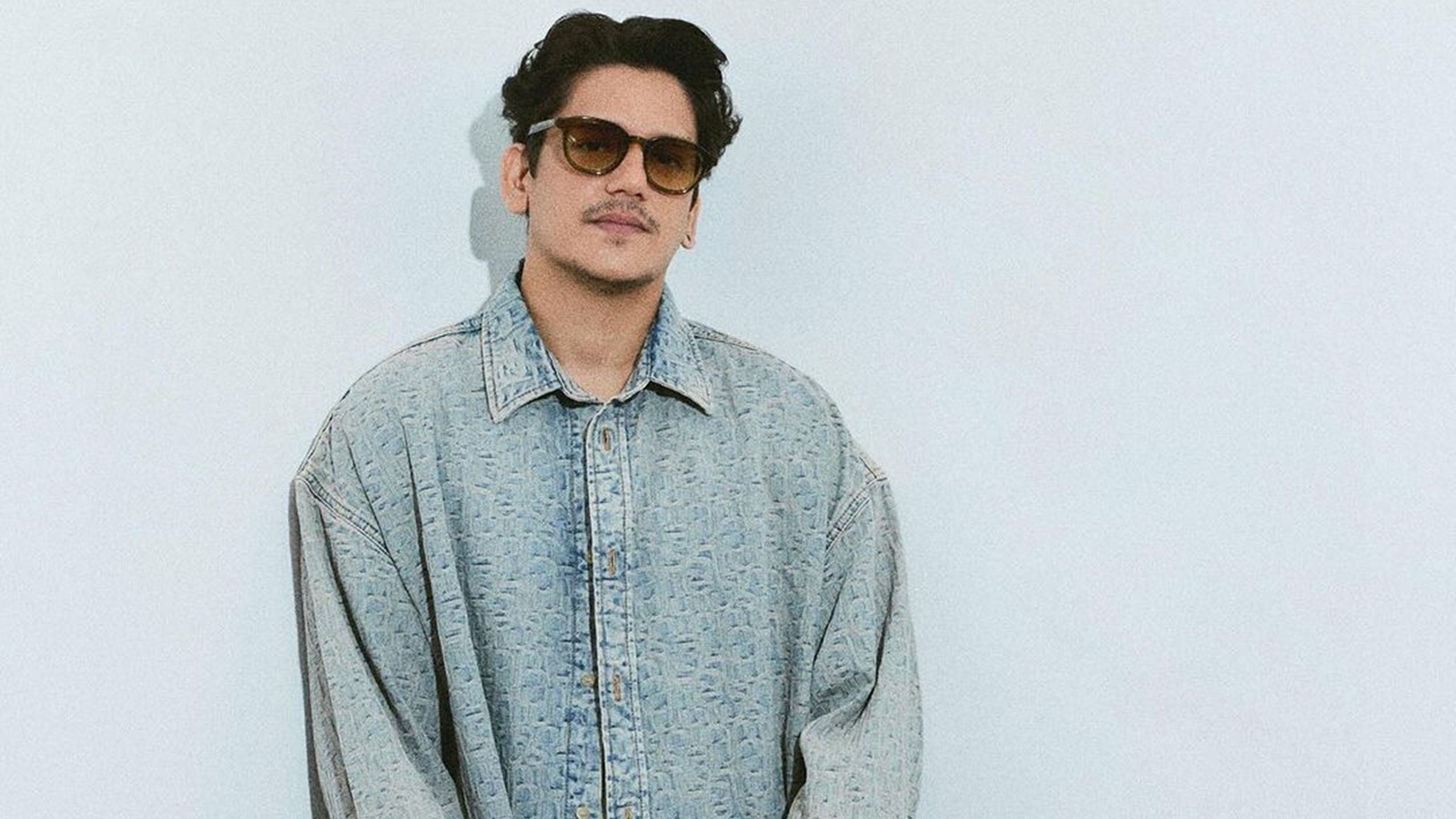 ‘This letter was sent to me by Mr Bachchan’: Inside Vijay Varma’s Juhu ...