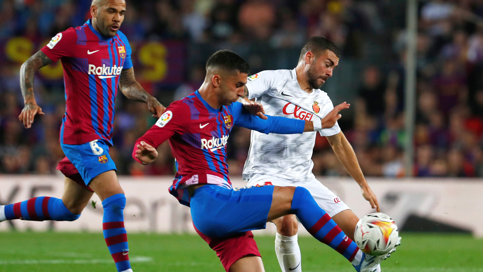 Mallorca suspends its captain Dani Rodríguez after he complained his ...